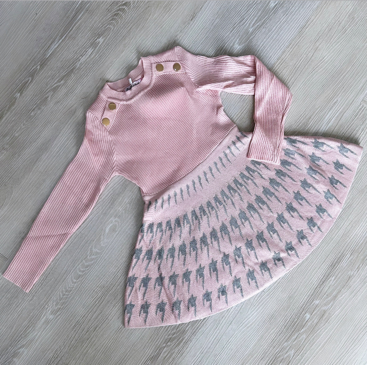 LYDIA PINK AND GREY – Ocean Isabella